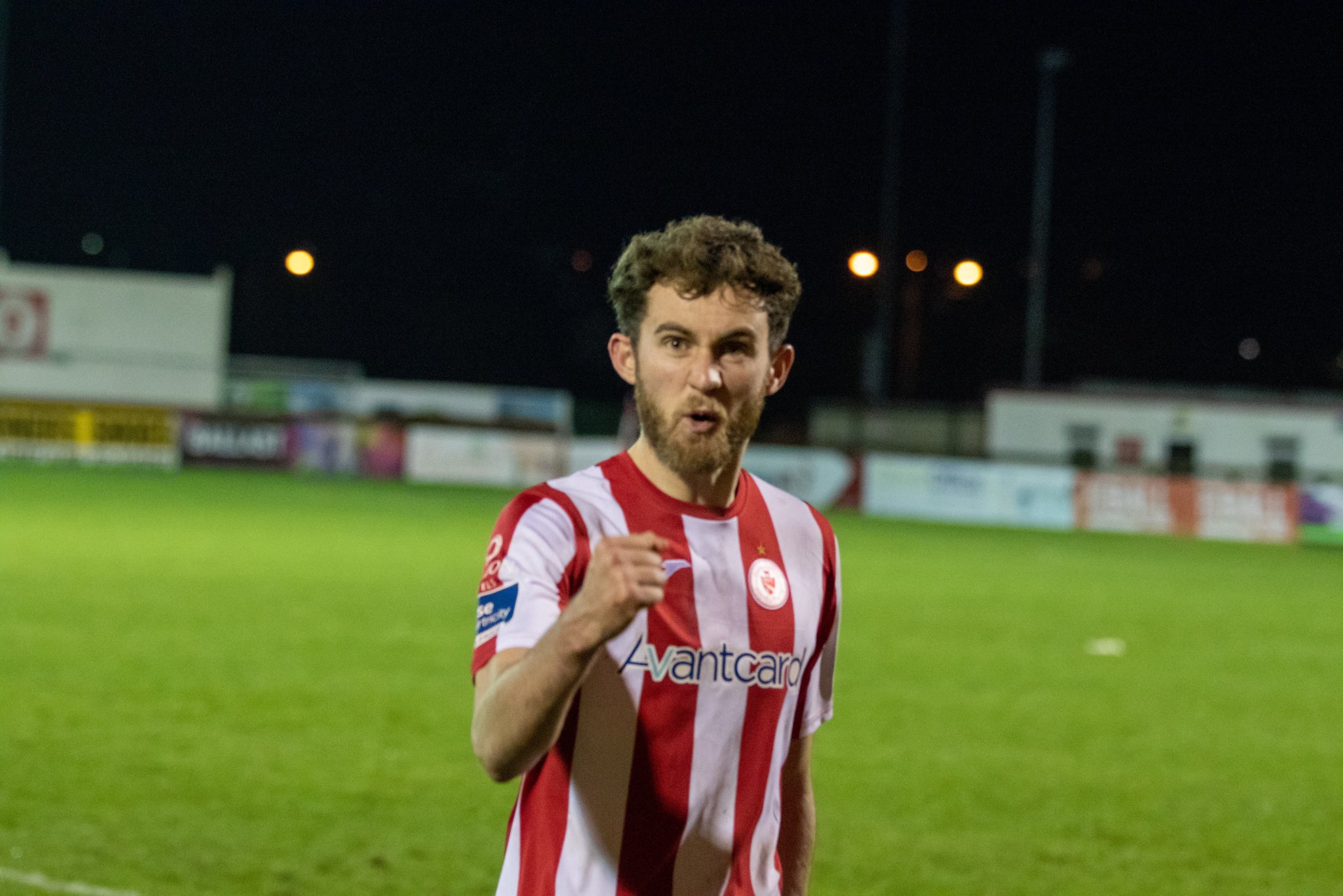 Lewis Banks signs new contract – Sligo Rovers